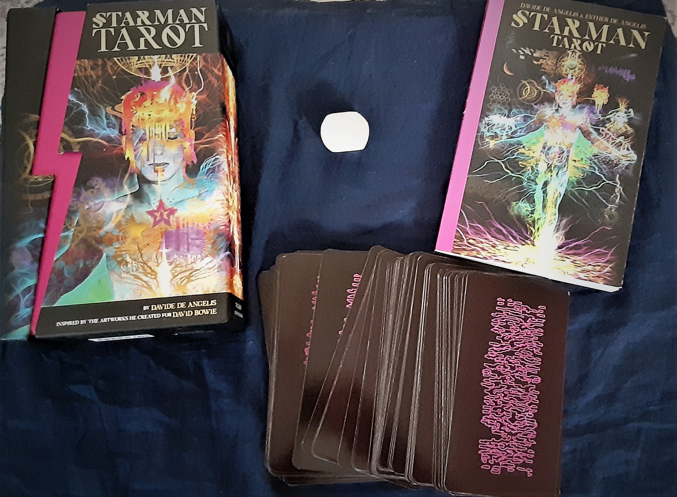 The Starman Tarot: Review – Ms. Joyce Tarot